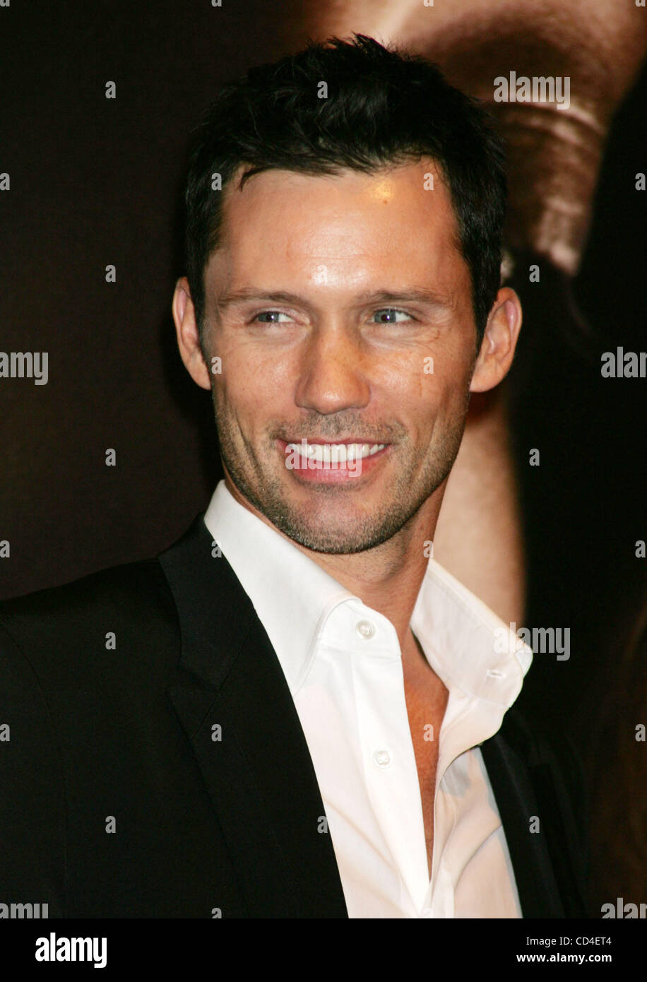 Jeffrey donovan 46th new york hi-res stock photography and images - Alamy