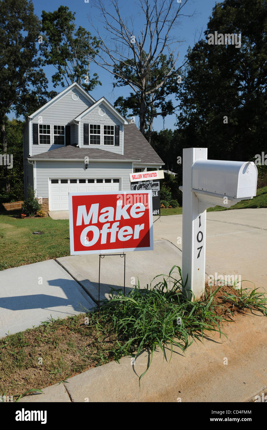 Unsold homes hi-res stock photography and images - Alamy