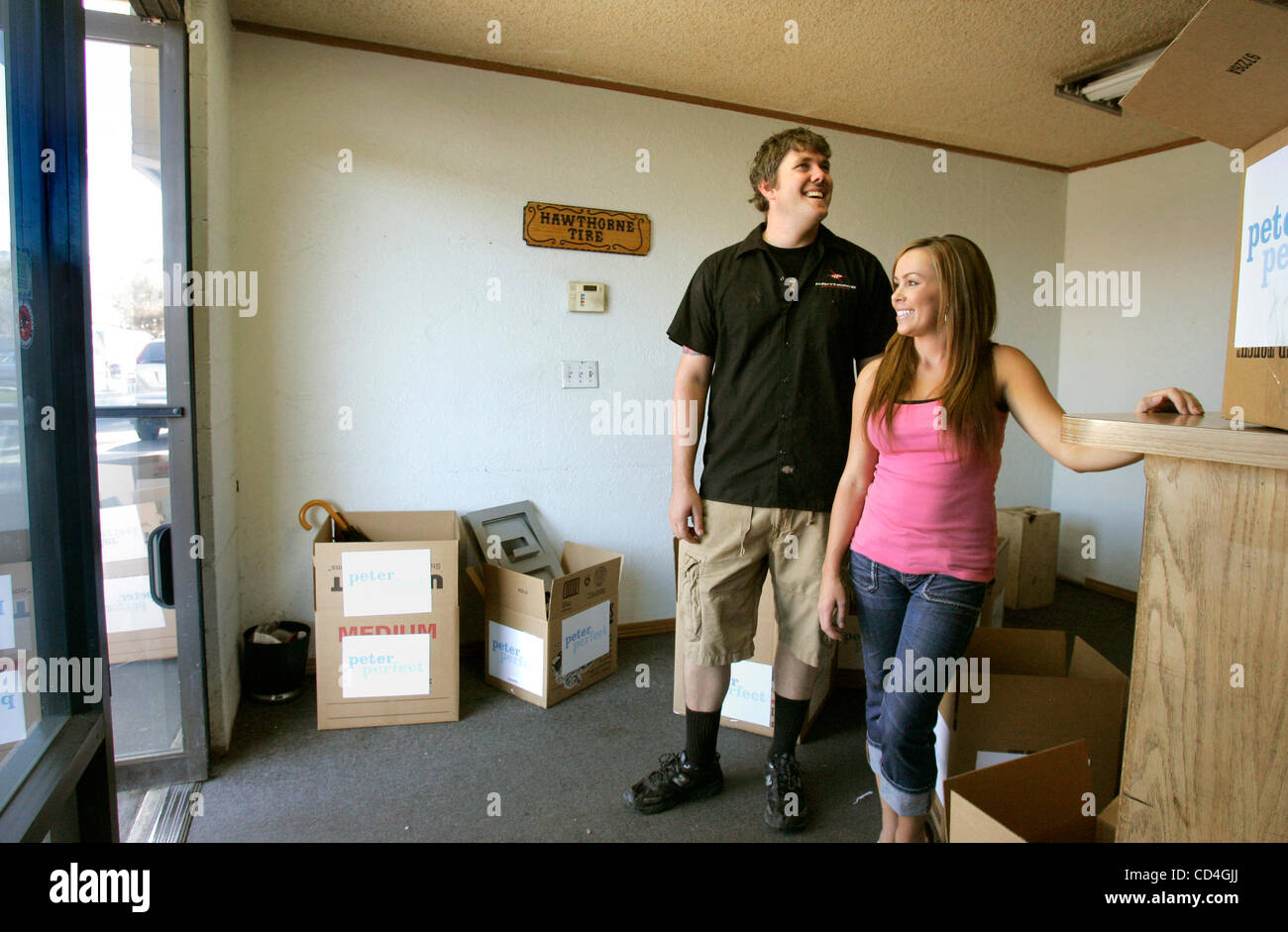 October 7, 2008, San Marcos, CA, USA JOHN and HEATHER HAWTHORNE stand ...