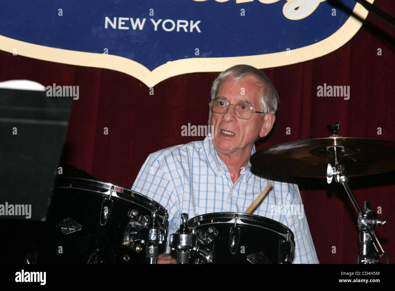 Oct. 9, 2008 - New York, New York, U.S. - MEMBERS FROM JOHN LENNON'S ...