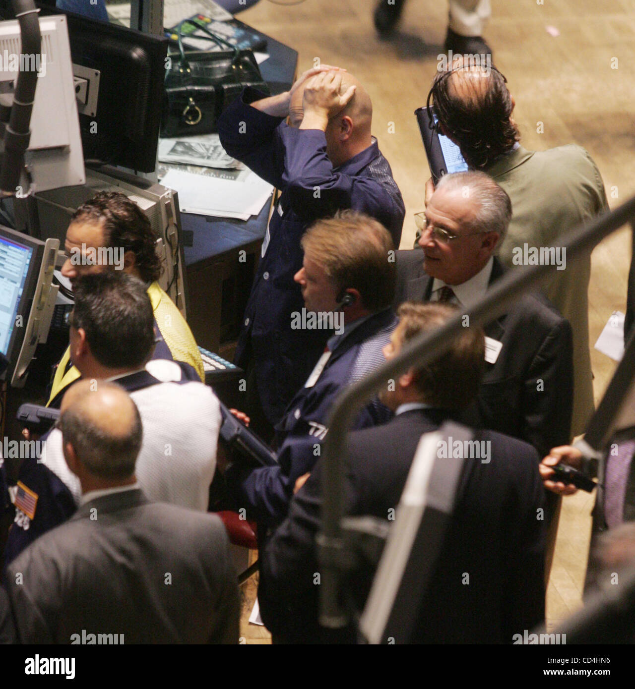 Oct 10, 2008 - New York, NY, USA - Traders work on the floor of the New ...