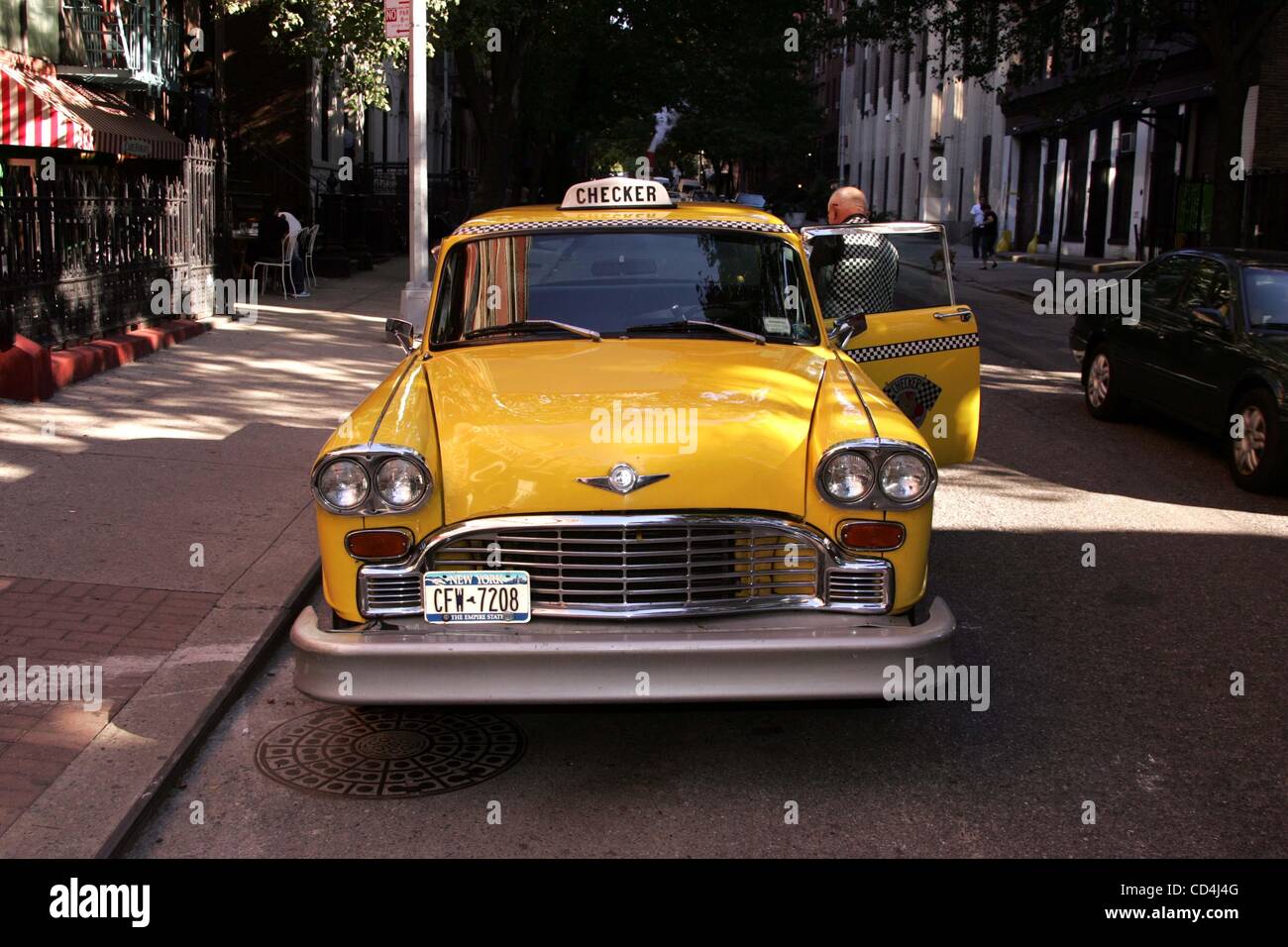 Oct. 11, 2008 - New York, New York, U.S. - VINTAGE CHECKERED CAB ...