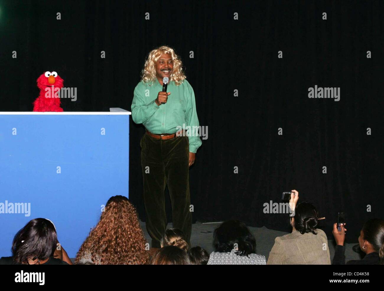 Sesame street 2008 hi-res stock photography and images - Alamy