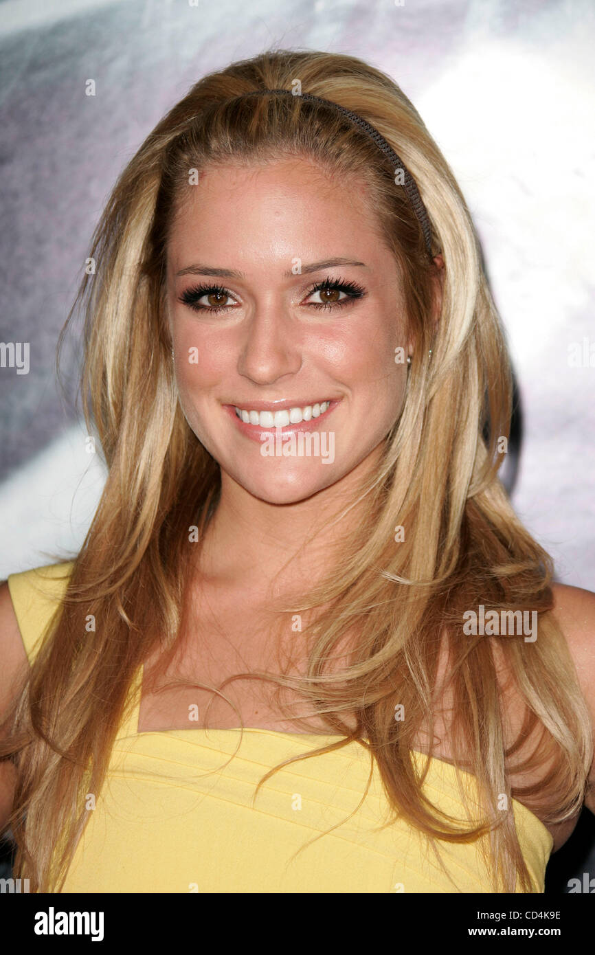Oct 13, 2008 - Hollywood, California, USA - Actress KRISTIN CAVALLERI ...
