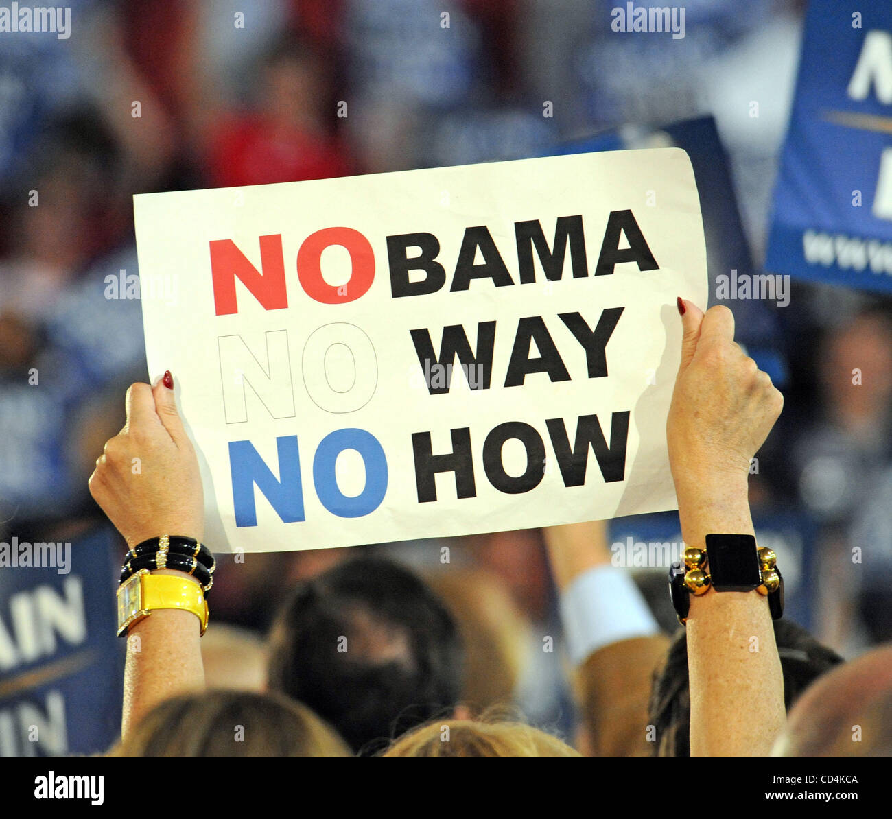 Campaign signs north carolina hi-res stock photography and images - Alamy