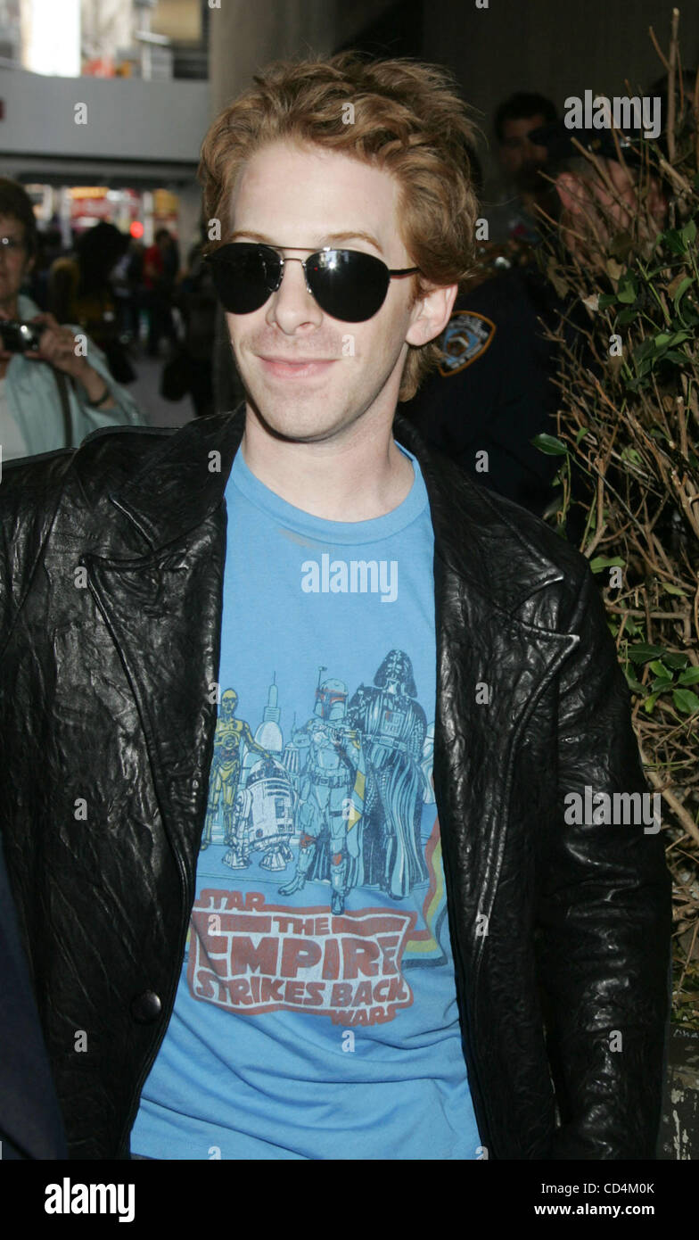 Oct 14, 2008 - New York, NY, USA - Actor SETH GREEN at MTV's TRL held ...