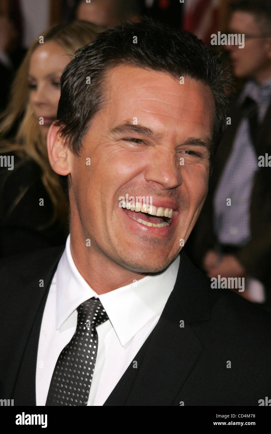 Oct 14, 2008 - New York, NY, USA - Actor JOSH BROLIN attends the New ...