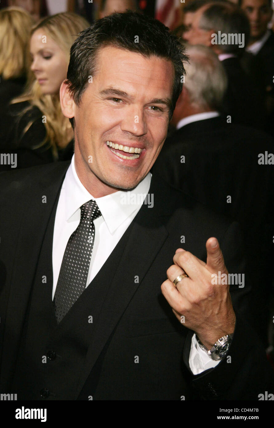 Oct 14, 2008 - New York, NY, USA - Actor JOSH BROLIN attends the New ...