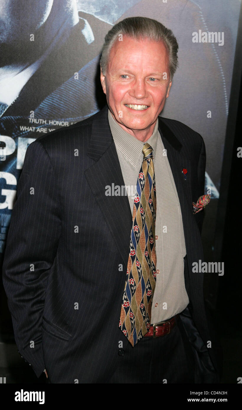 Oct 15, 2008 - New York, NY, USA - Actor JON VOIGHT at the New York ...