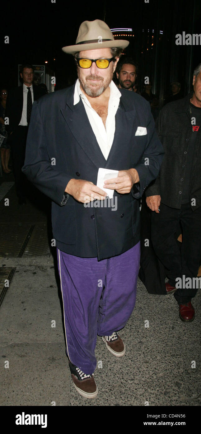 Oct 15, 2008 - New York, NY, USA - Artist JULIAN SCHNABEL attends the ...