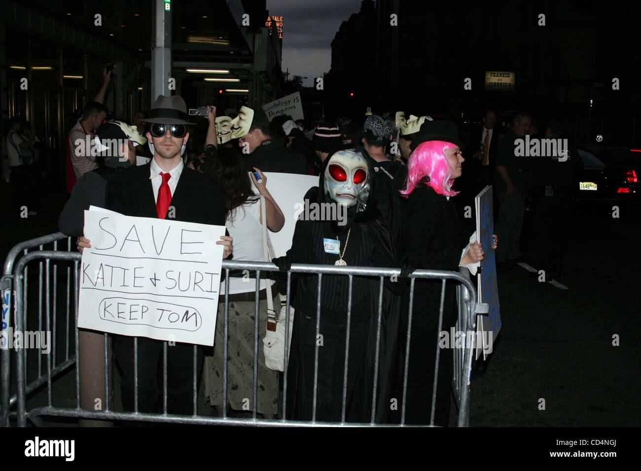 Oct. 16, 2008 - New York, New York, U.S. - ARRIVALS FOR THE OPENING ...