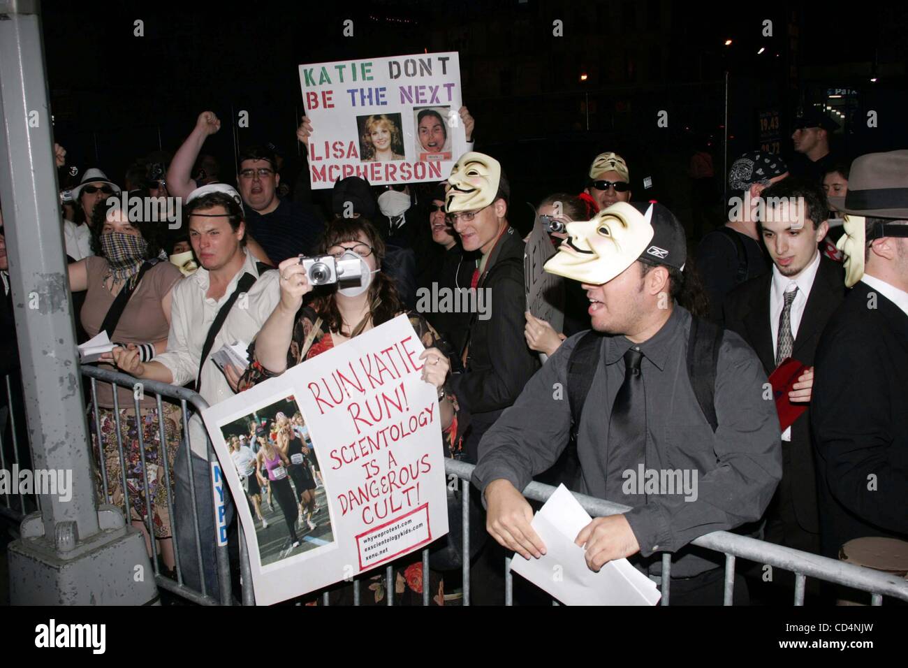 Oct. 16, 2008 - New York, New York, U.S. - ARRIVALS FOR THE OPENING ...