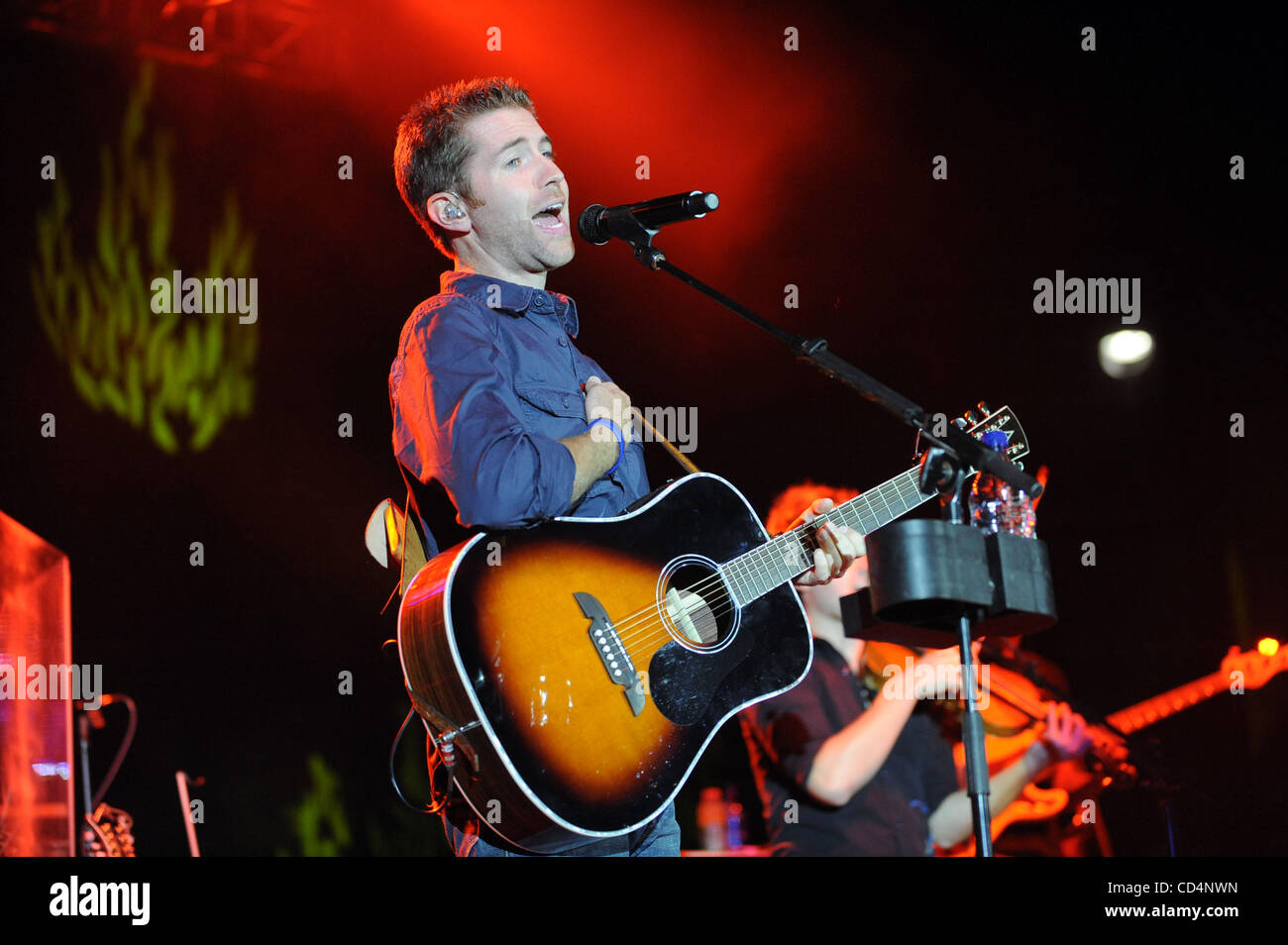 Oct 16, 2008 - Raleigh, North Carolina; USA - Singer / Guitarist JOSH ...