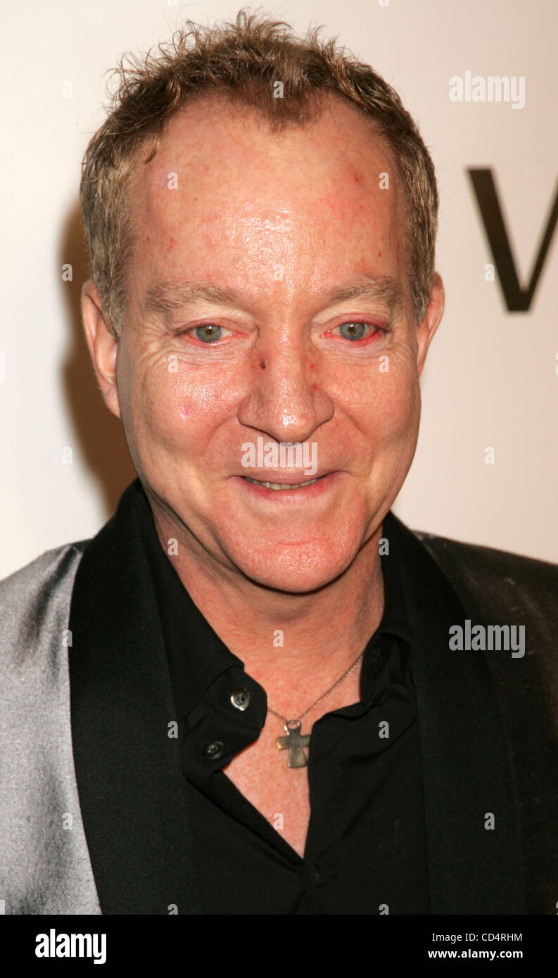 Oct 20, 2008 - New York, NY, USA - Singer FRED SCHNEIDER of 'The B52's ...