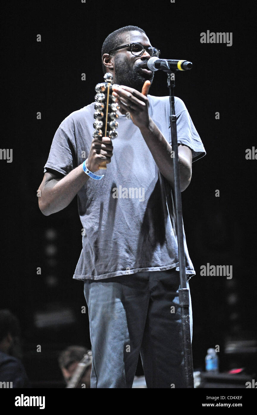 Oct 24, 2008 - New Orleans, Louisiana; USA - Singer TUNDE ADEBIMPE of ...
