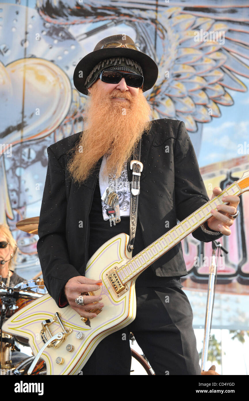 Oct 26, 2008-Pomona, California, USA-Musician BILLY GIBBONS of ZZ Top ...