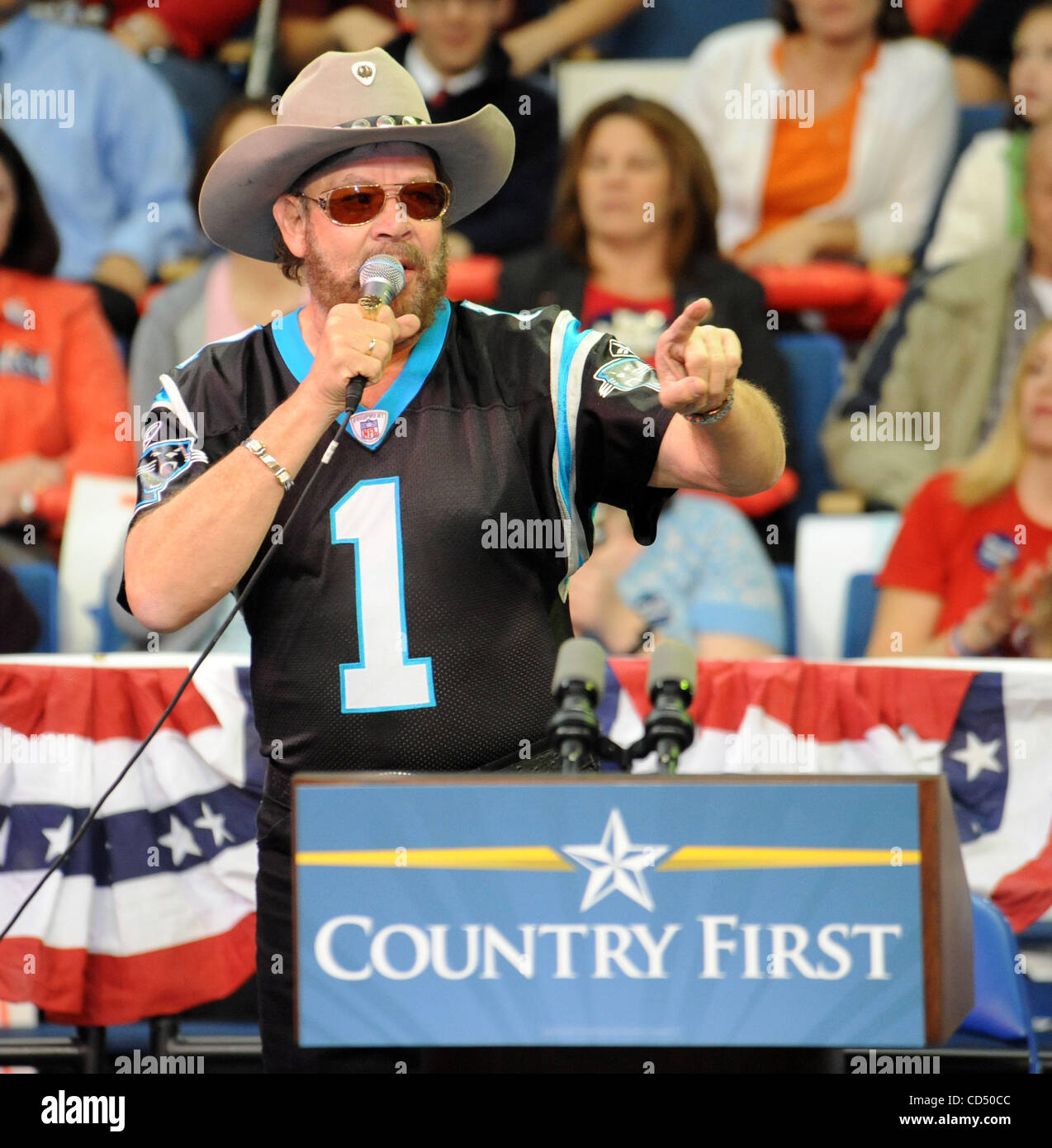 Oct 28, 2008 - Fayetteville, North Carolina; USA - Singer HANK WILLIAMS ...