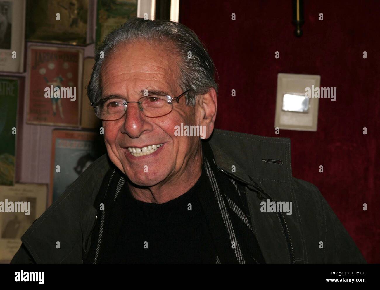 Topol actor hi-res stock photography and images - Alamy