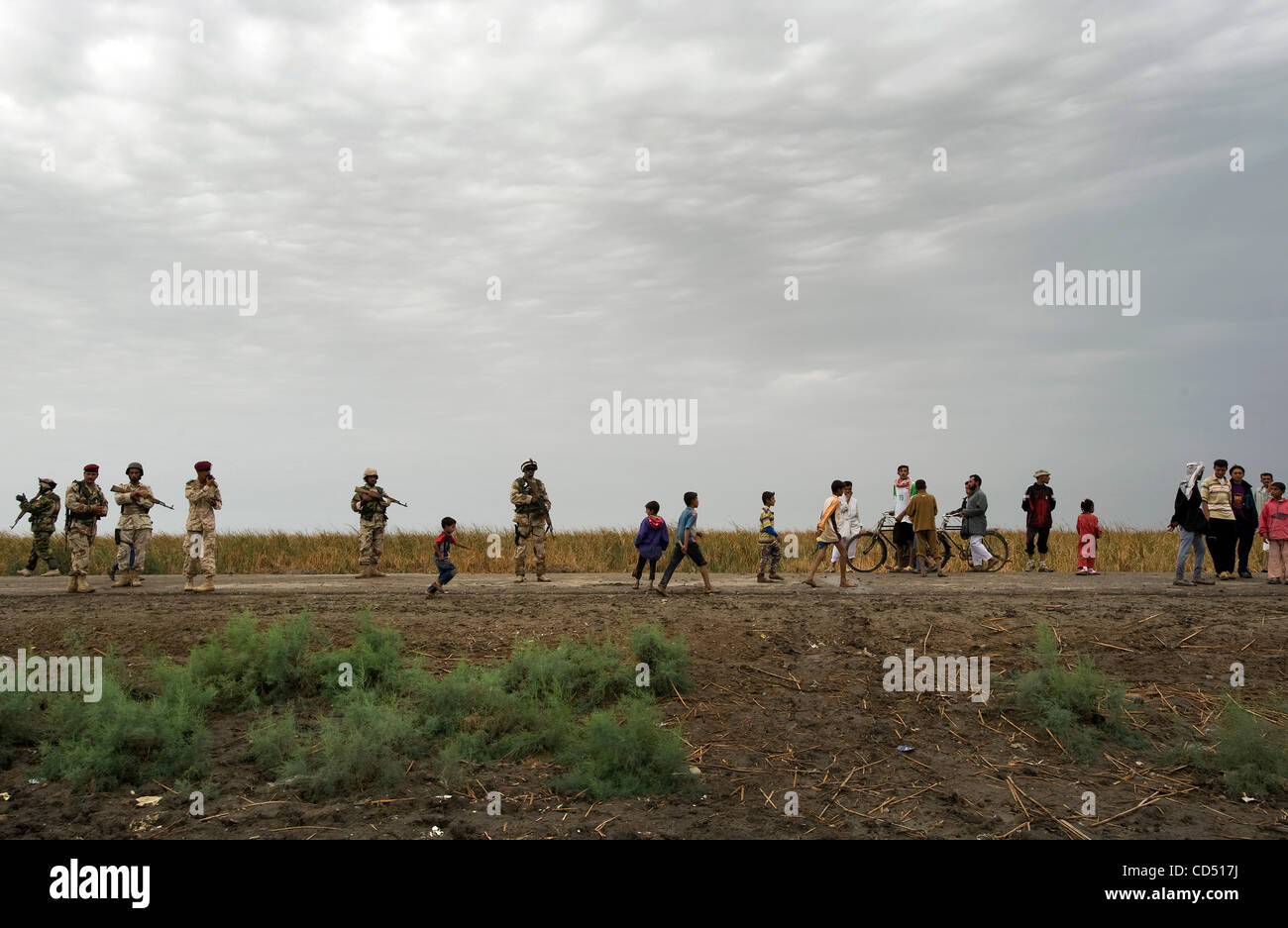 Oct. 29, 2008 - Al Hamar Marsh, Iraq - A platoon of Iraq Army Special ...