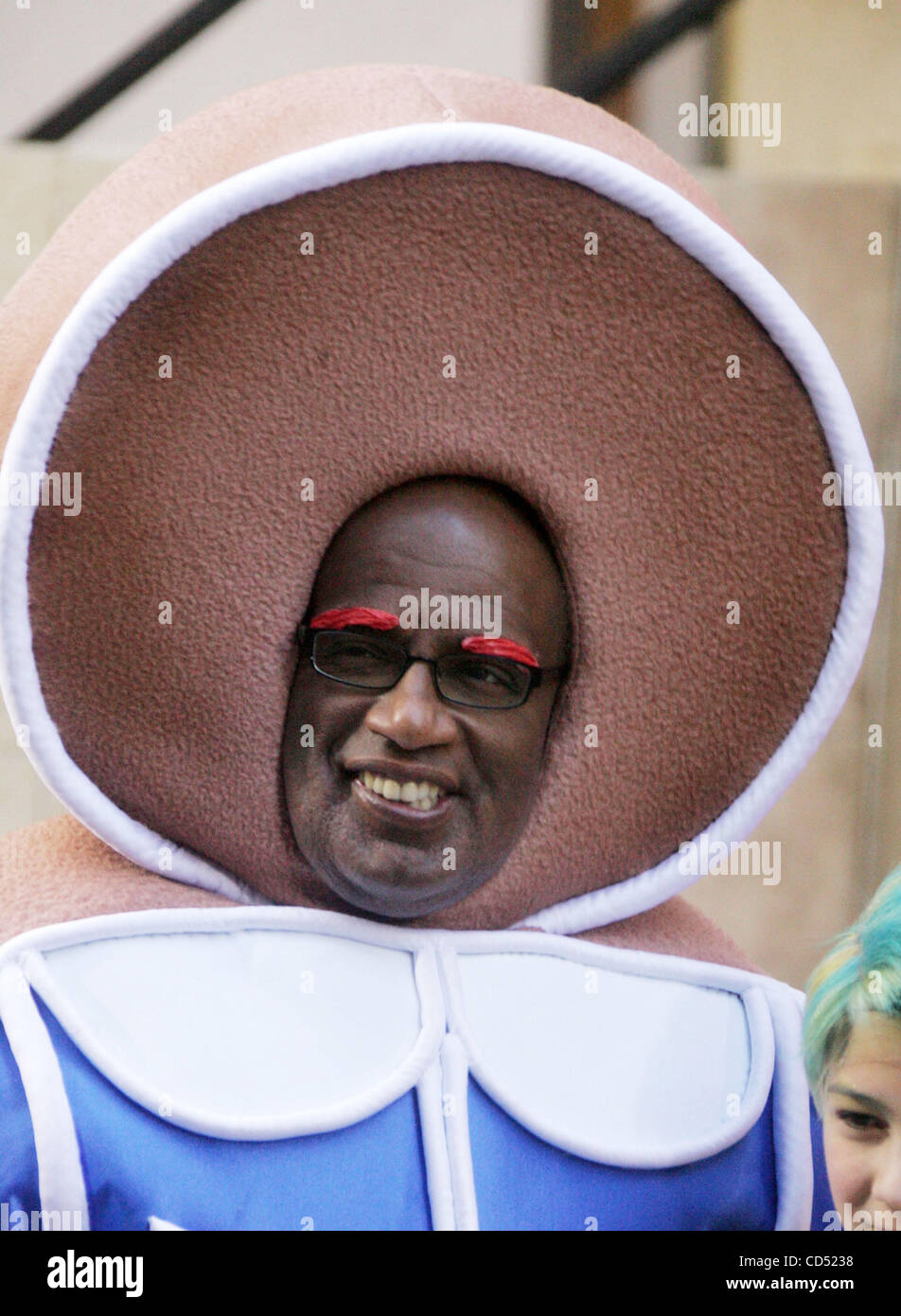 Oct 31, 2008 - New York, NY, USA - 'Today' show co-host AL ROKER poses ...