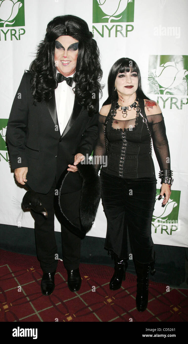 Oct 31, 2008 - New York, NY, USA -Designer MICHAEL KORS and singer ...