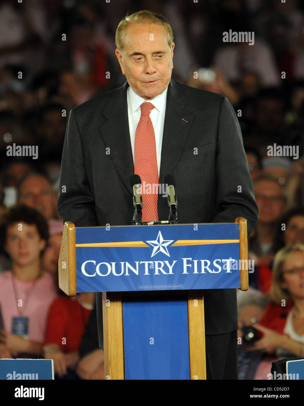 Presidential candidate bob dole hi-res stock photography and images - Alamy