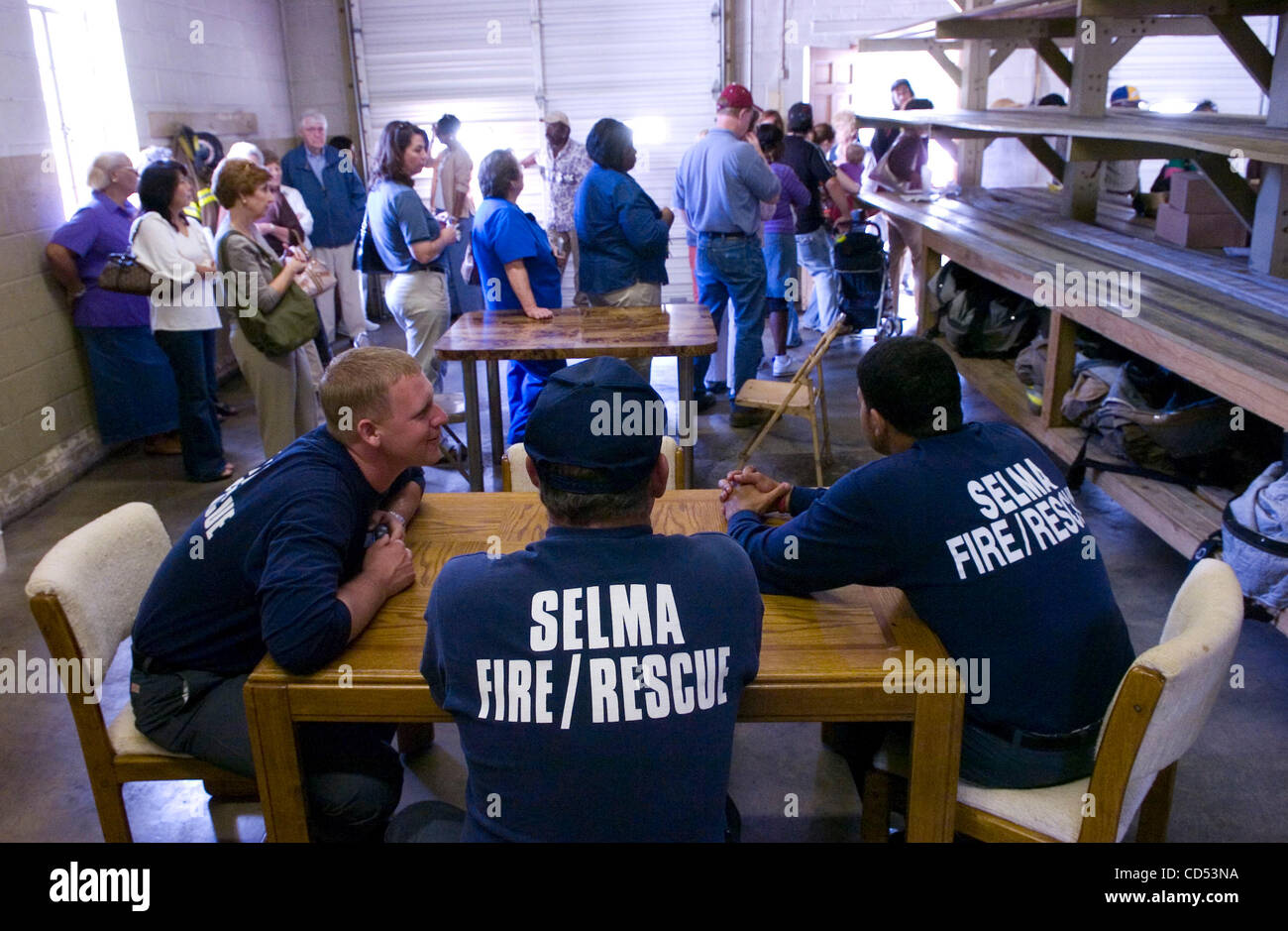 Selma Alabama Usa November 4 A Trio Of Selma Firefighters Watch As Voters Wait To Cast