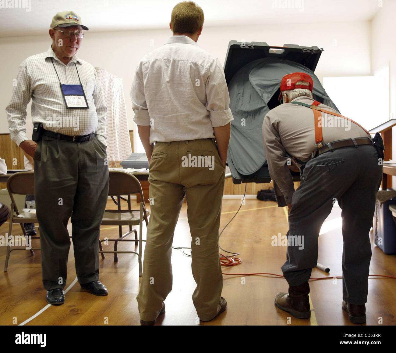 (Tuesday, November 04, 2008)--Wilmore, KY-- Election judges Bobby ...