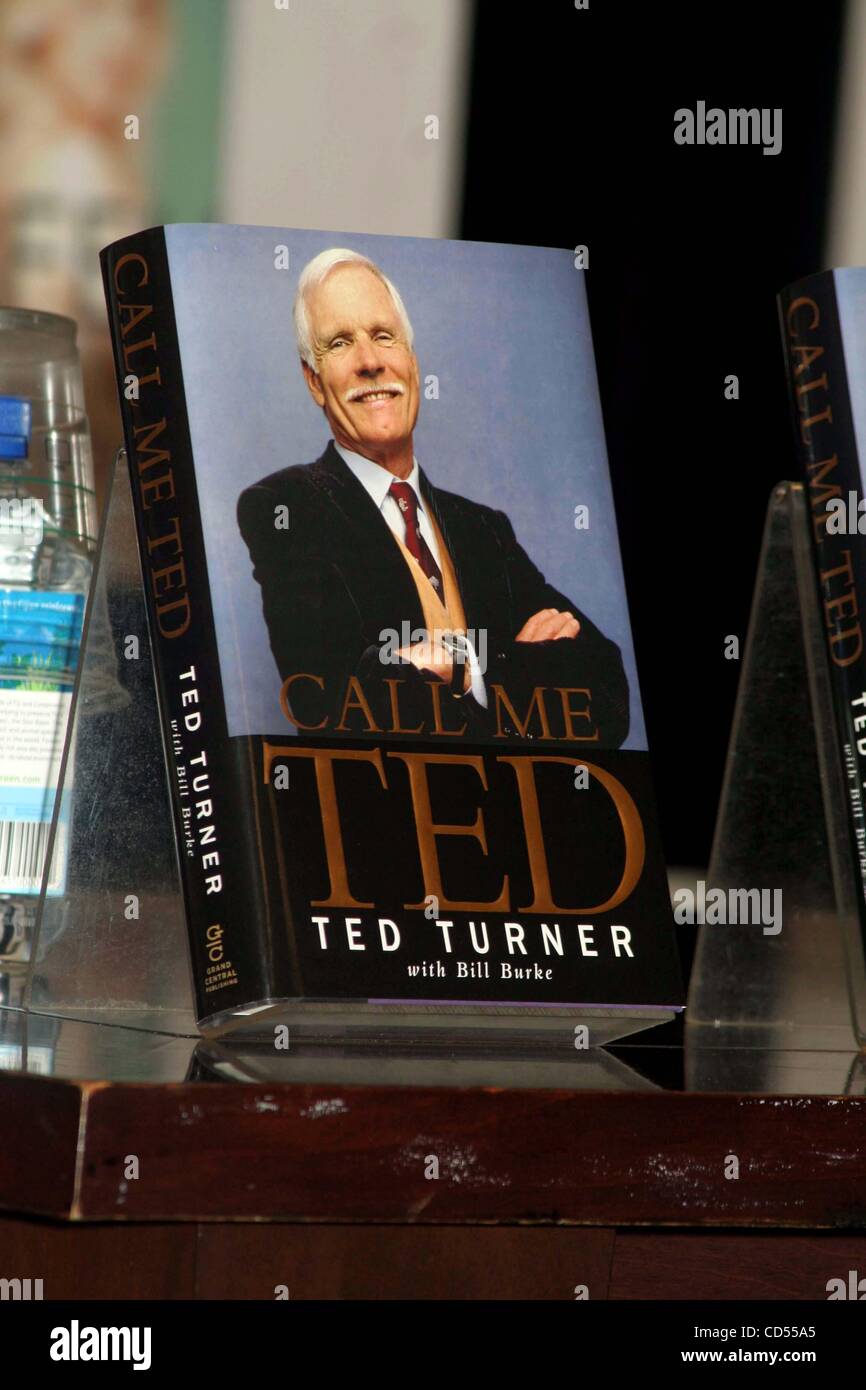 Nov. 11, 2008 - New York, New York, U.S. - TED TURNER SIGNS HIS MEMOIR ...