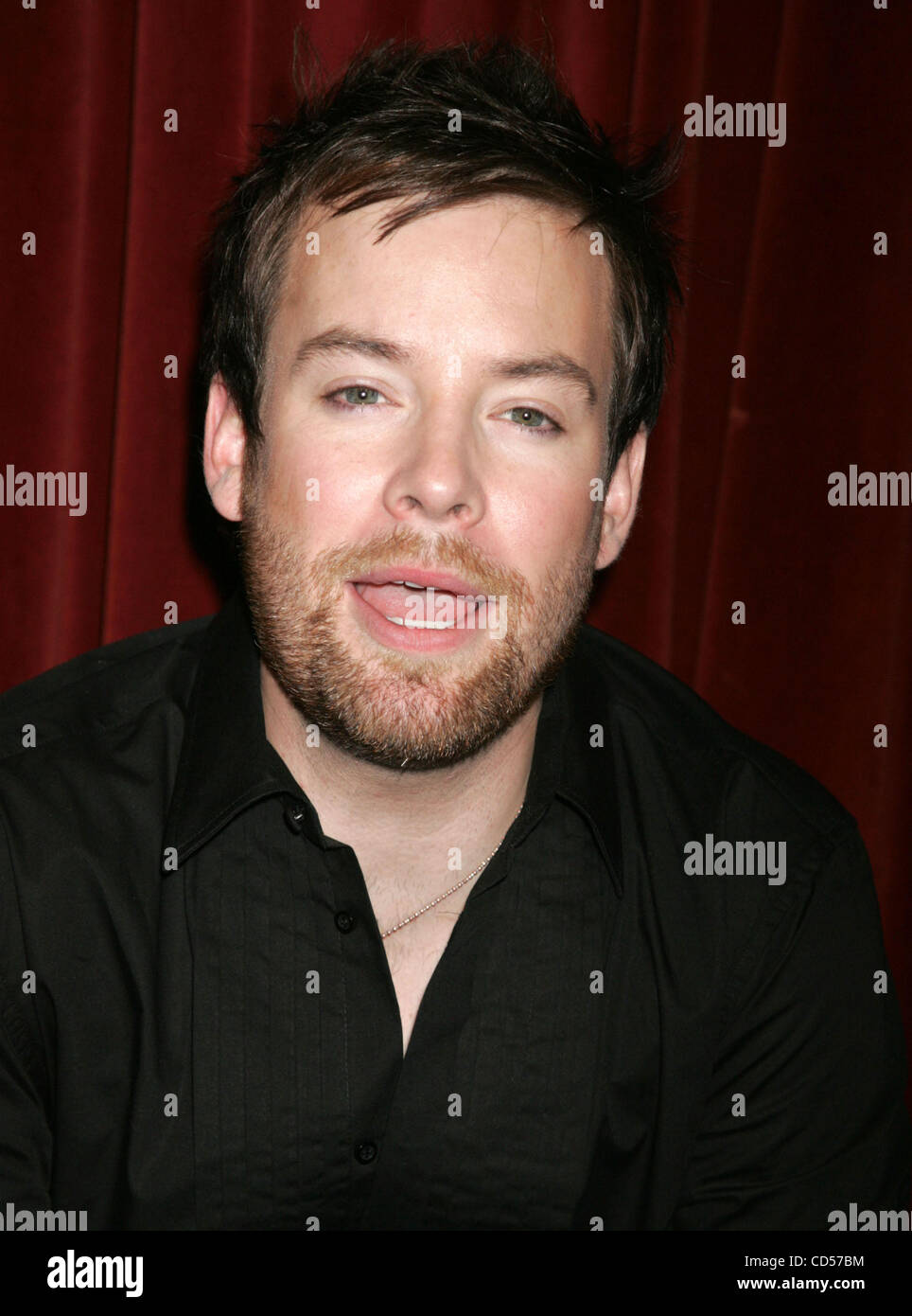 Nov 18, 2008 - New York, NY, USA - American Idol winner DAVID COOK ...