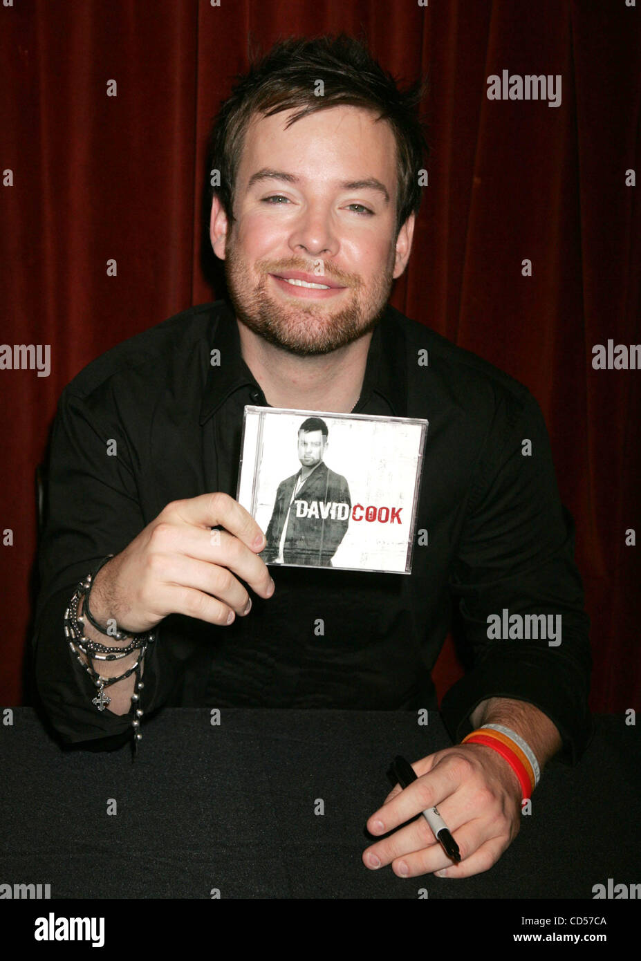 Nov 18, 2008 - New York, NY, USA - American Idol winner DAVID COOK ...