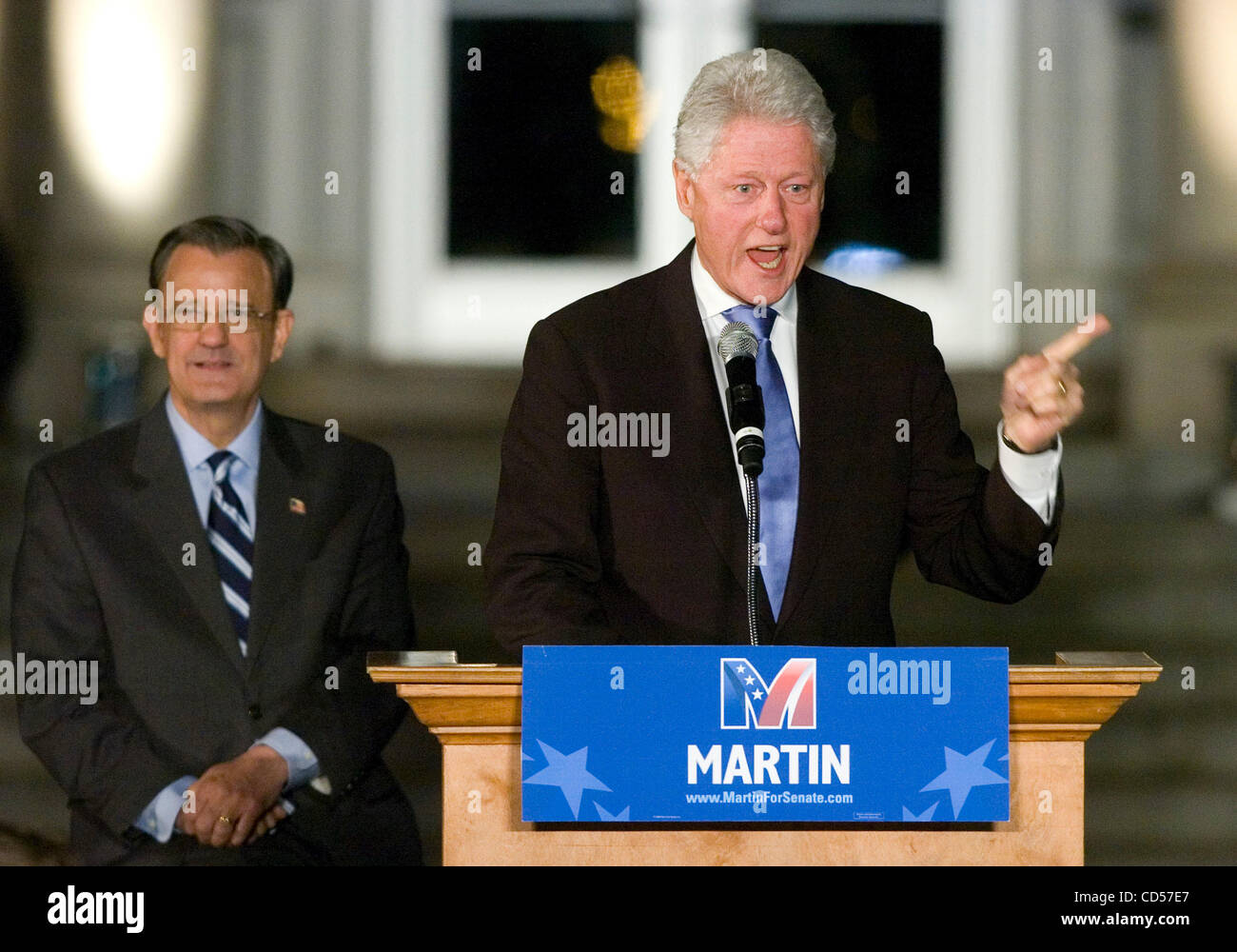 Former U.S. President Bill Clinton campaigns for Democratic Senate ...