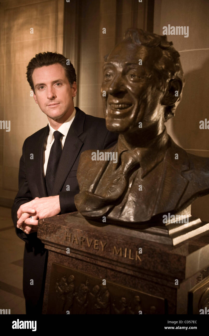 Harvey milk bust hi-res stock photography and images - Alamy