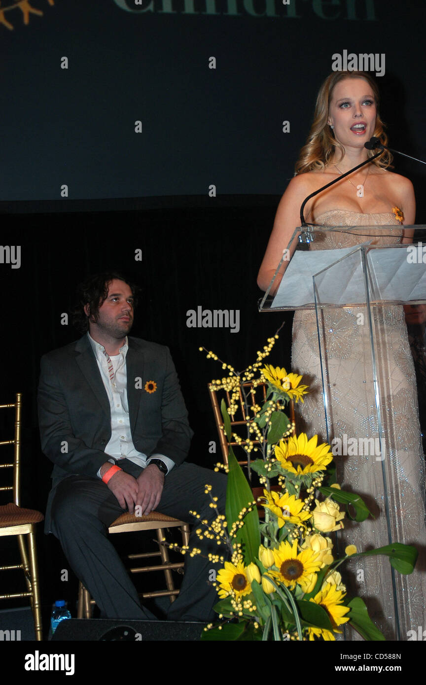 Nov 21, 2008 - New York, New York, USA - Model HELENA HOUDOVA speaks at ...