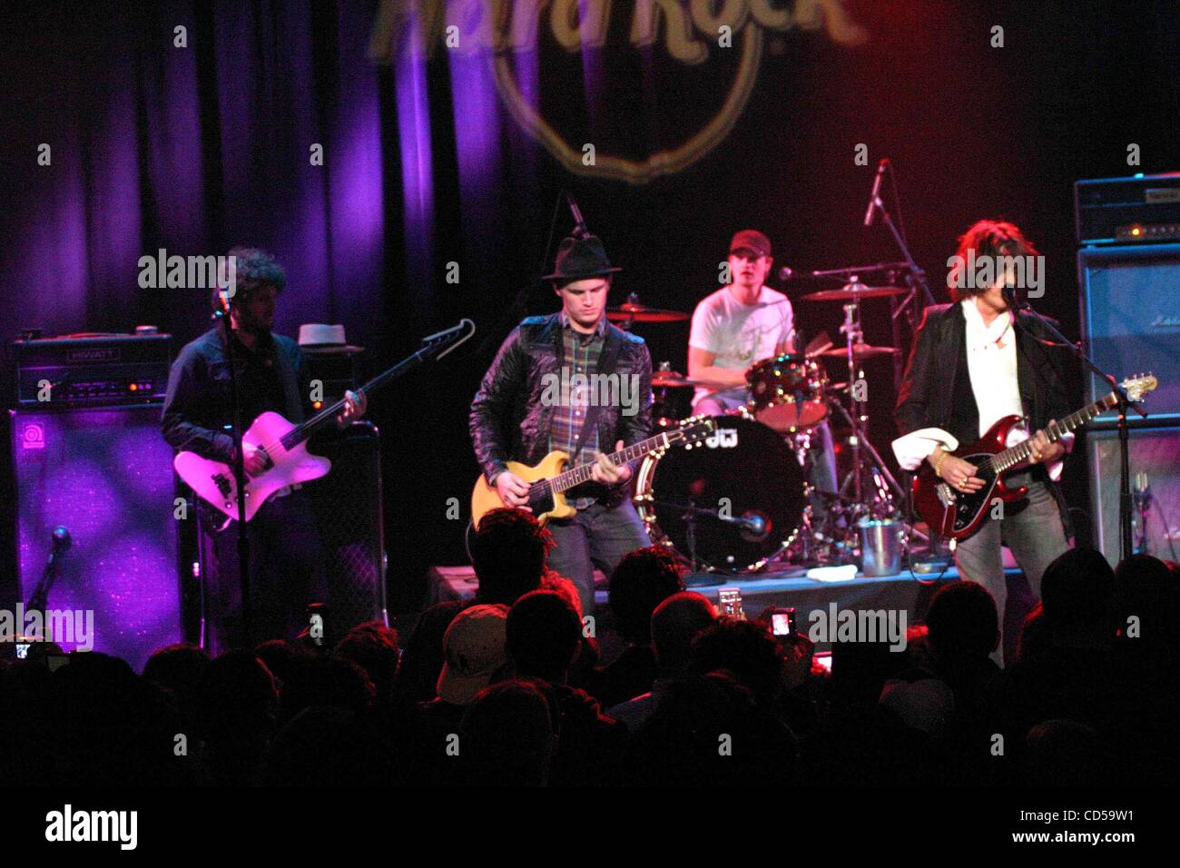 Adrian perry hi-res stock photography and images - Alamy