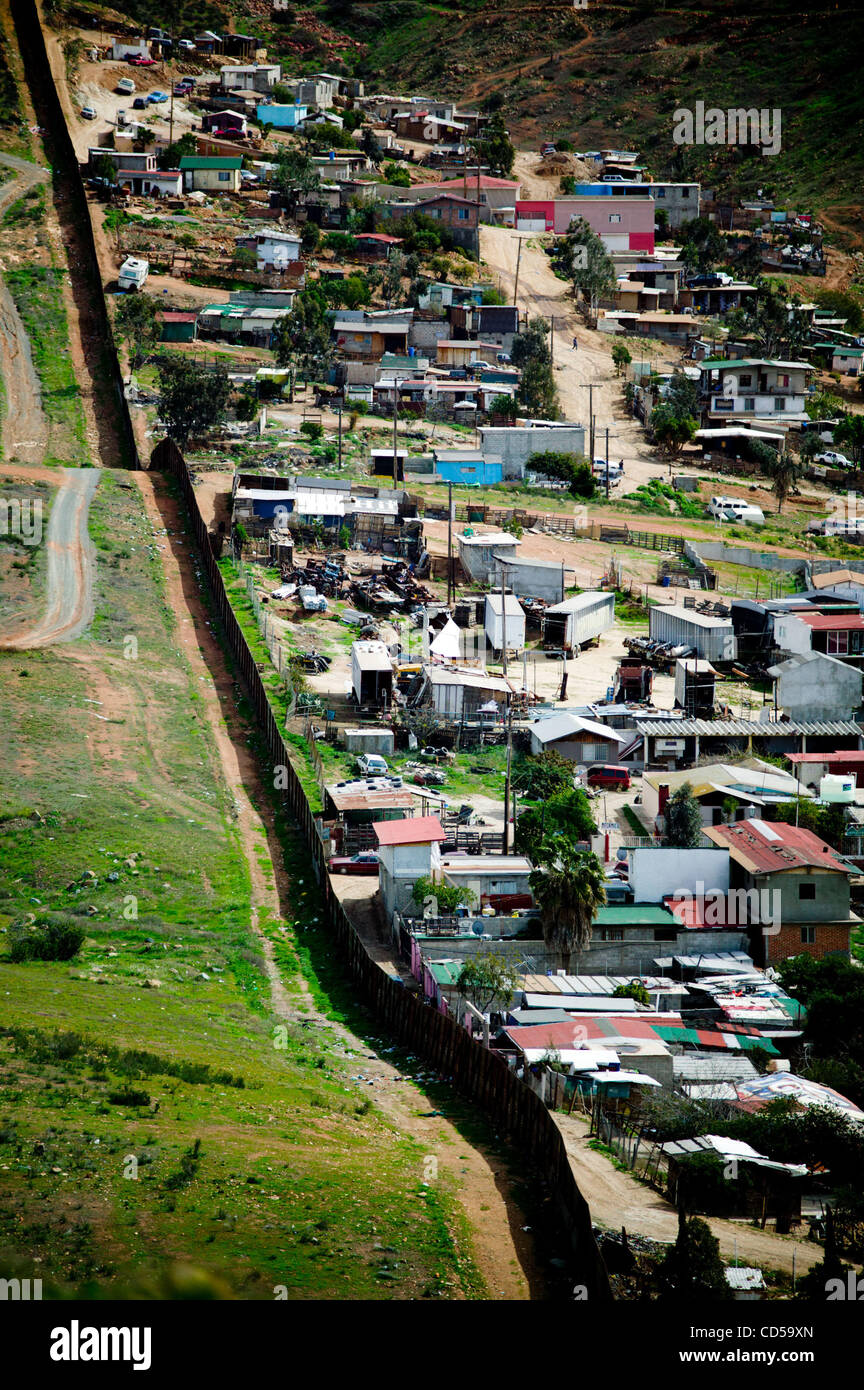 Tijuana side of the wall hi-res stock photography and images - Alamy