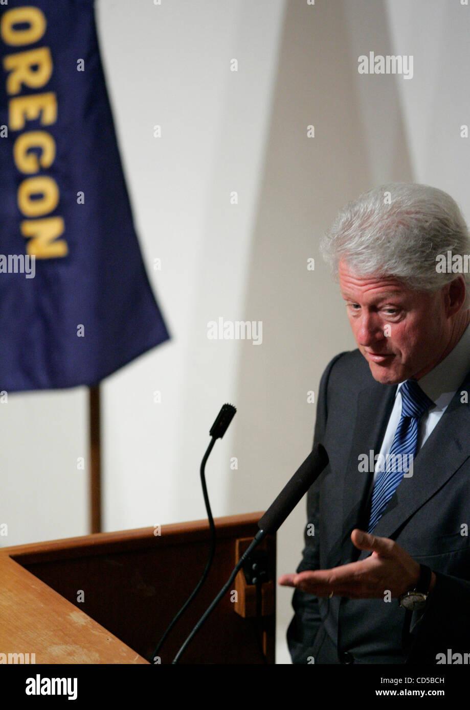 Mar 31, 2008 - Portland, Oregon, USA - Former President BILL CLINTON ...