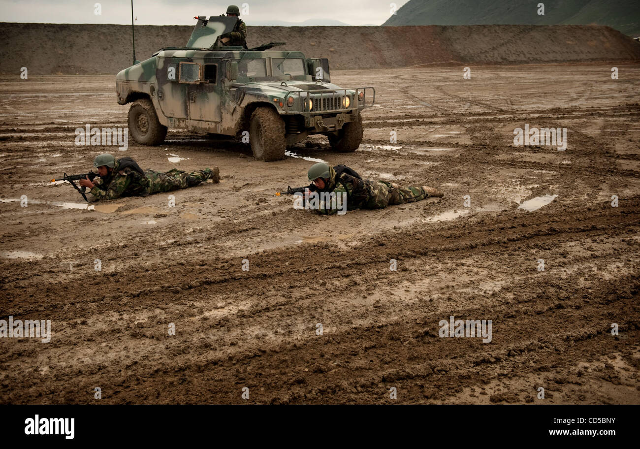 Apr 09, 2008 - Camp Morehead, Afghanistan - Afghan Commandos go through ...