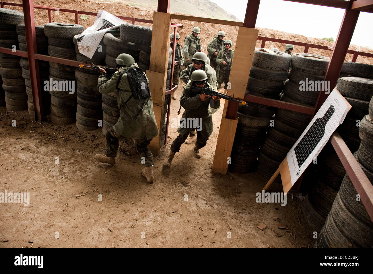 Apr 09, 2008 - Camp Morehead, Afghanistan - Afghan Commandos go through ...