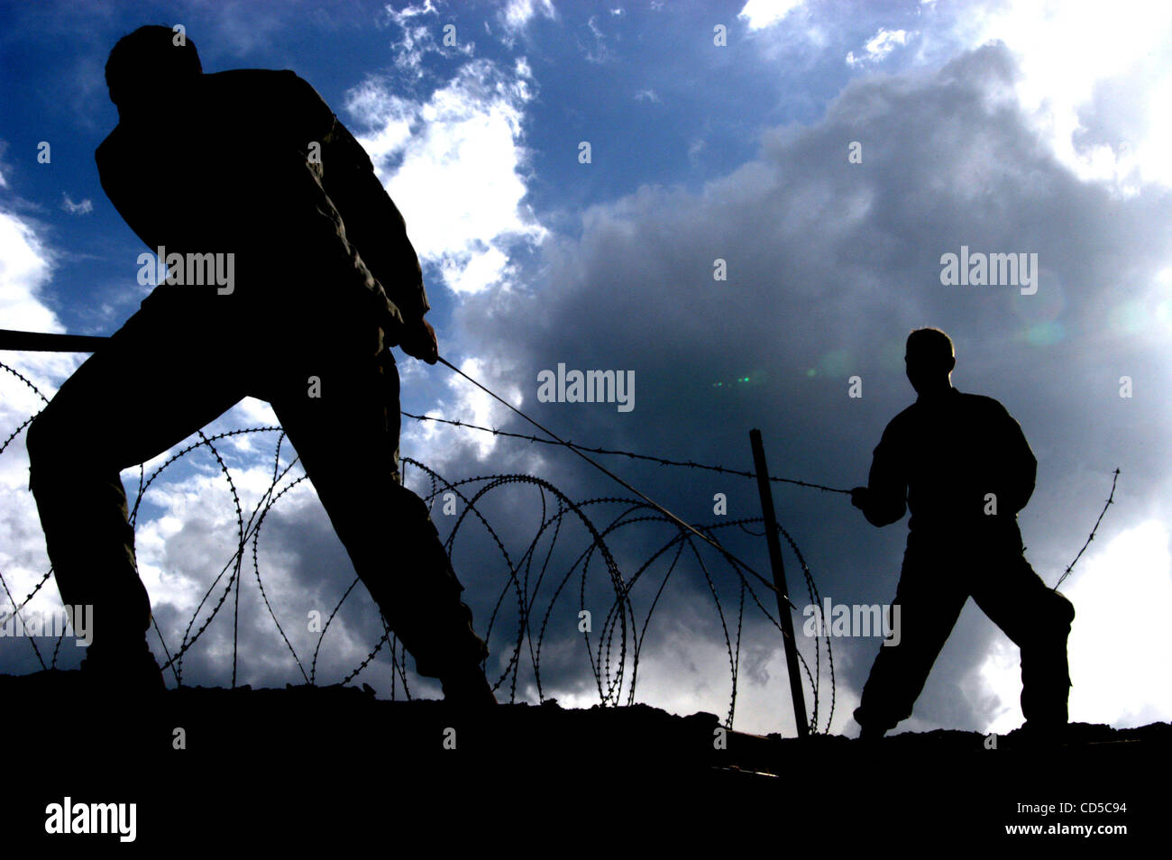 Apr 14, 2008 - Paktya province, Afghanastan - US Army soldiers string ...