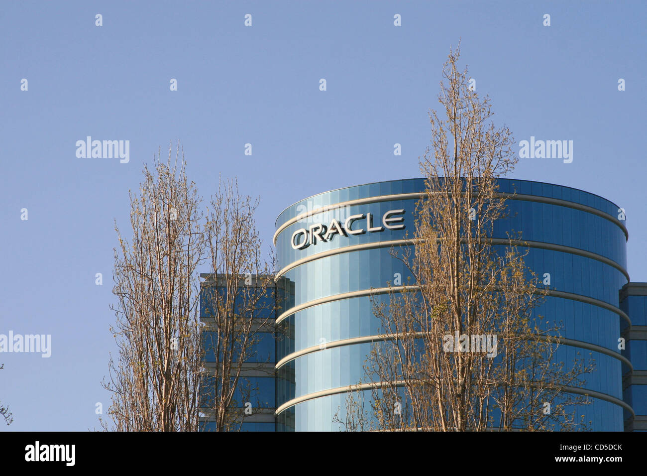 Apr 22, 2008 - Redwood Shores, California, USA - The headquarters of ...