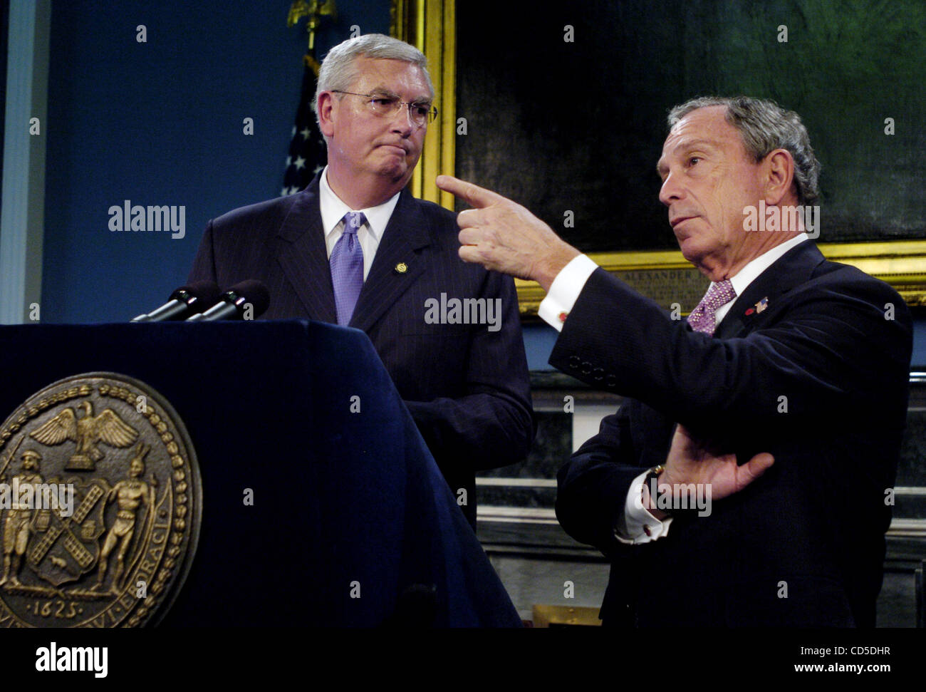 Epa administrator stephen johnson hi-res stock photography and images ...