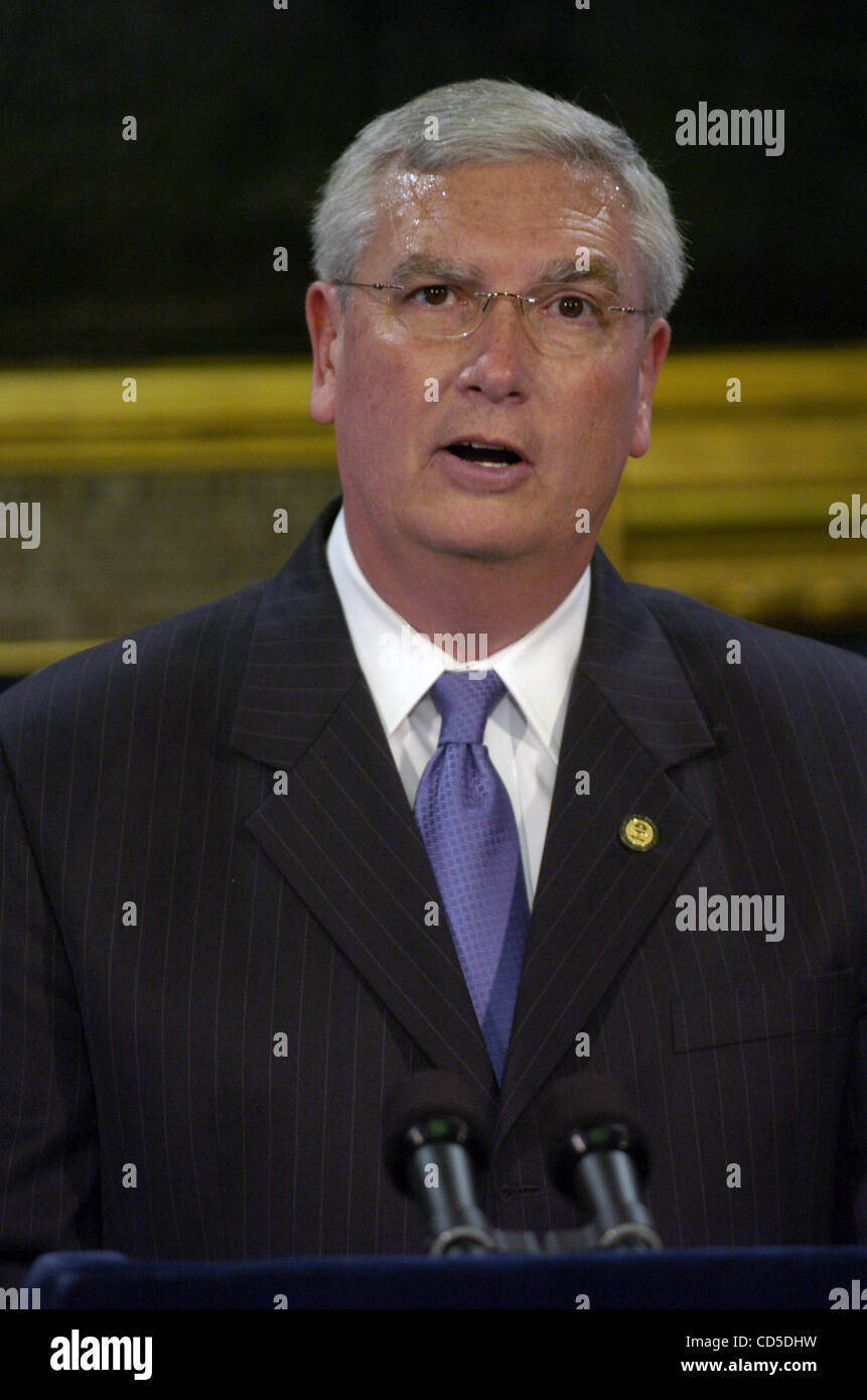 Epa administrator stephen johnson hi-res stock photography and images ...