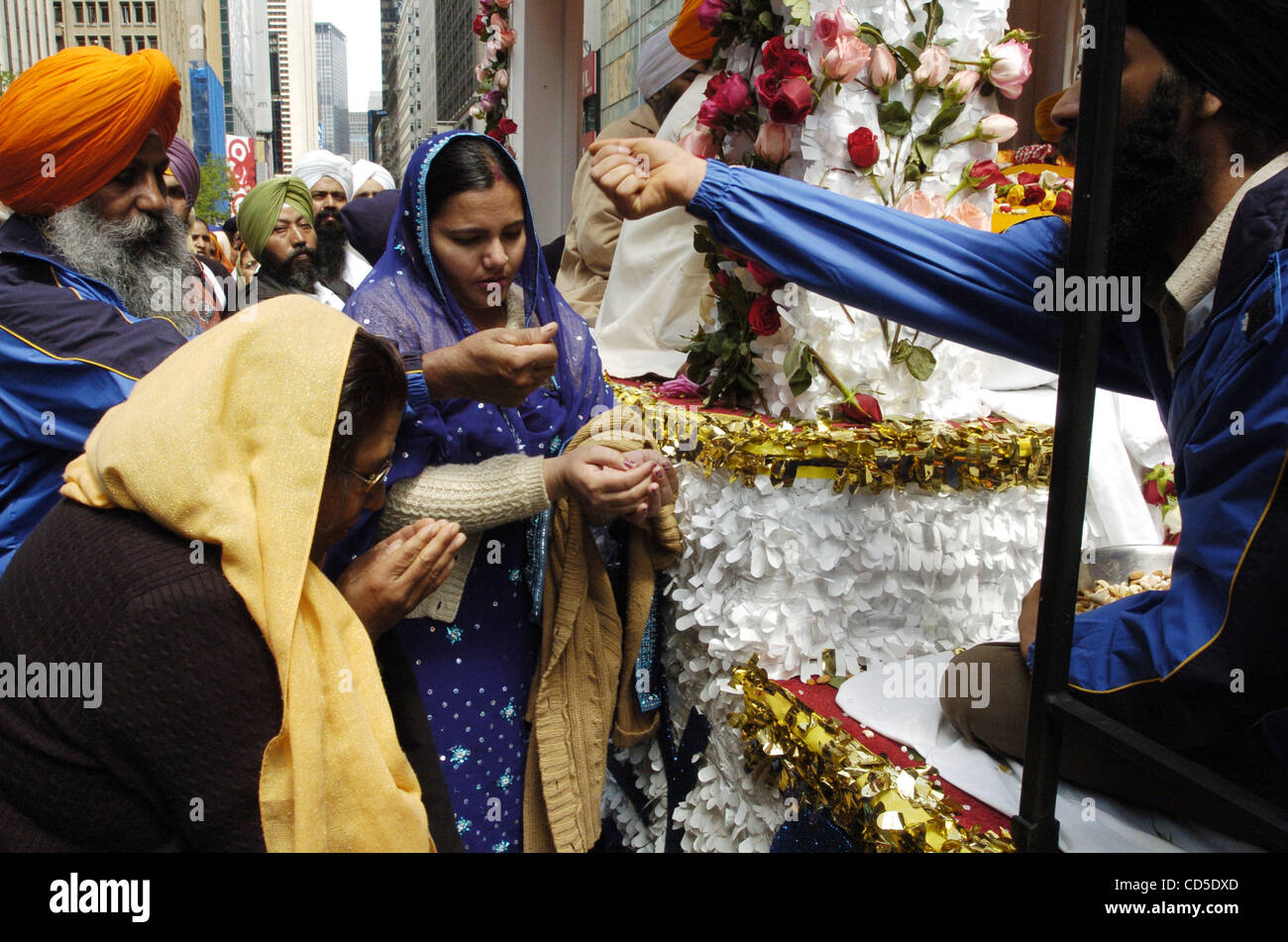 21st Annual Sikh Day Parade along Broadway Stock Photo - Alamy