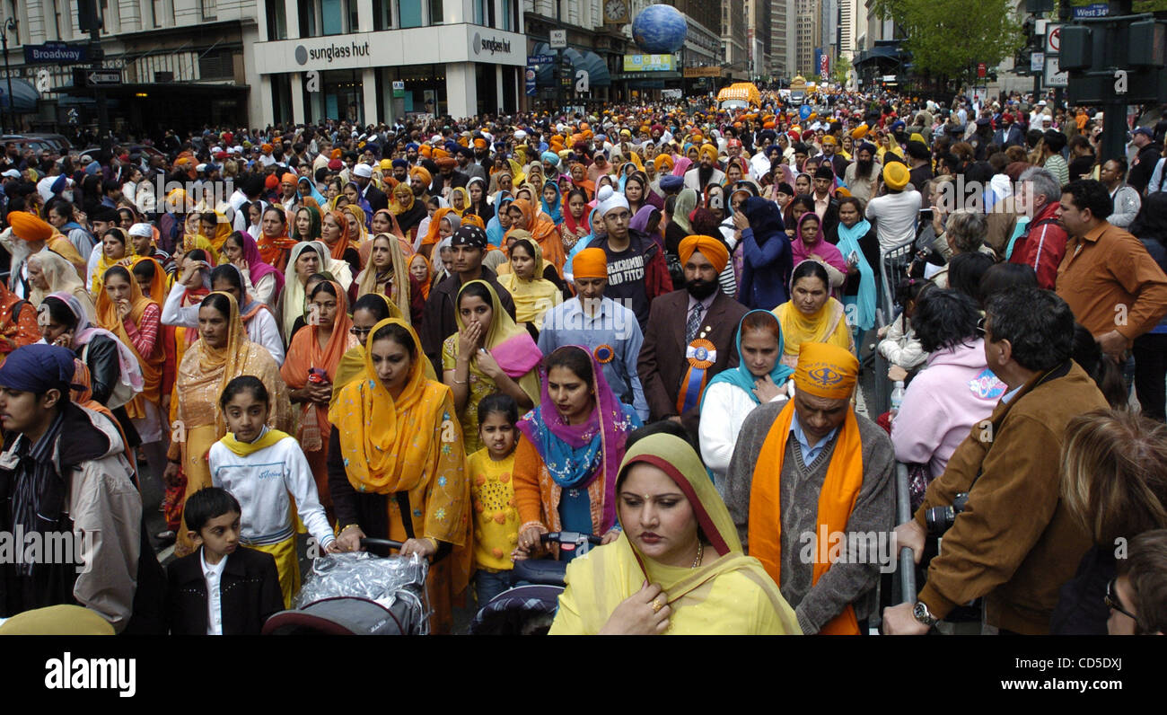 21st Annual Sikh Day Parade along Broadway Stock Photo - Alamy