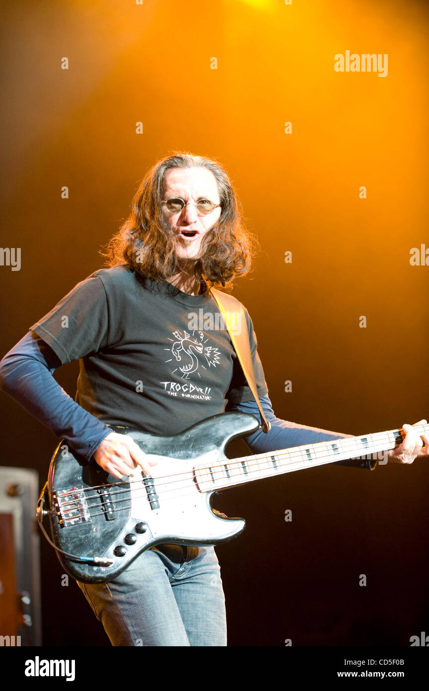 Geddy lee rush hi-res stock photography and images - Alamy