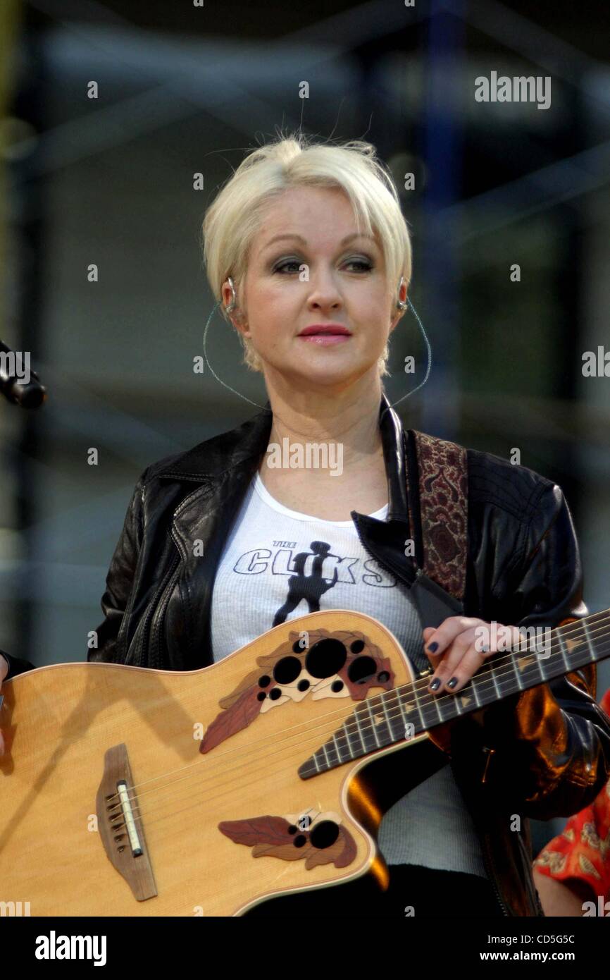 Gma concert with hi-res stock photography and images - Alamy