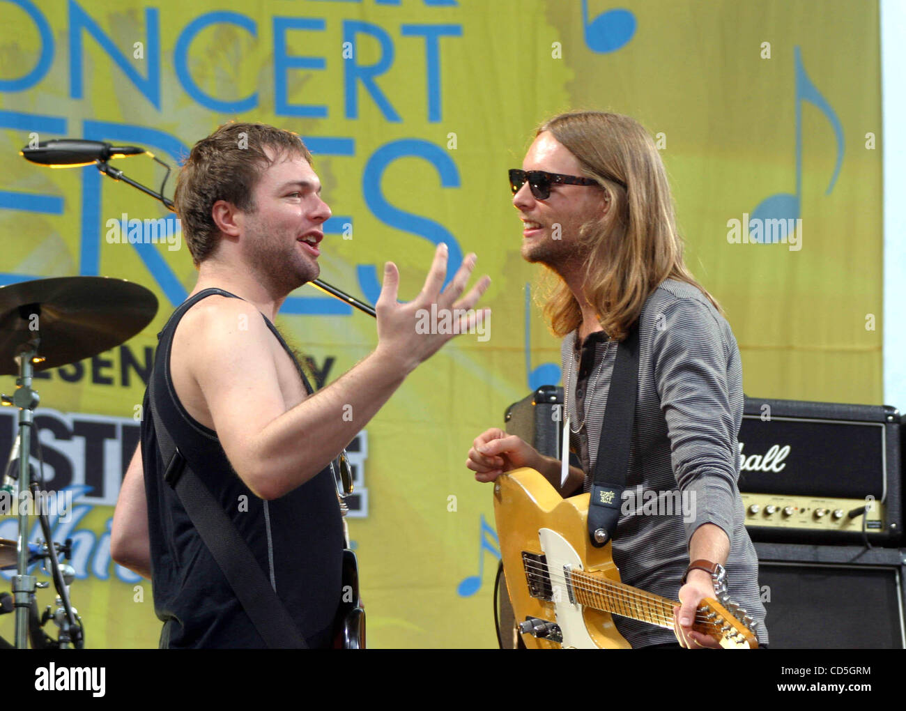 Maroon 5 photos hi-res stock photography and images - Alamy