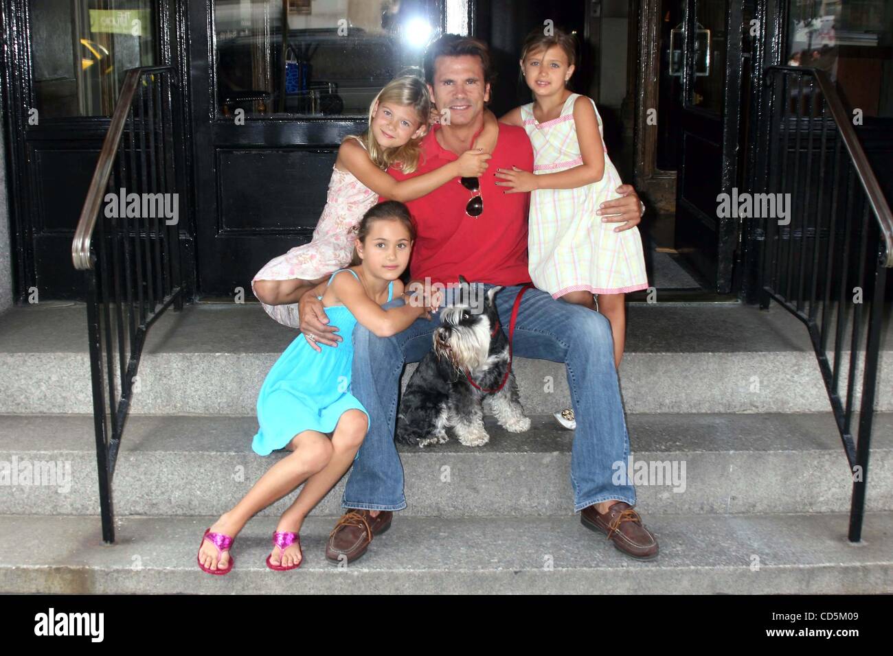 Aug. 13, 2008 - New York, New York, U.S. - EXCLUSIVE SHOOT OF LORENZO ...