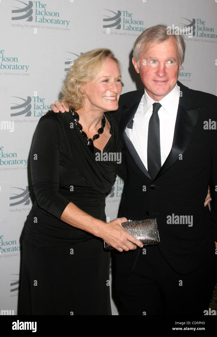 Glenn close and husband hi-res stock photography and images - Alamy